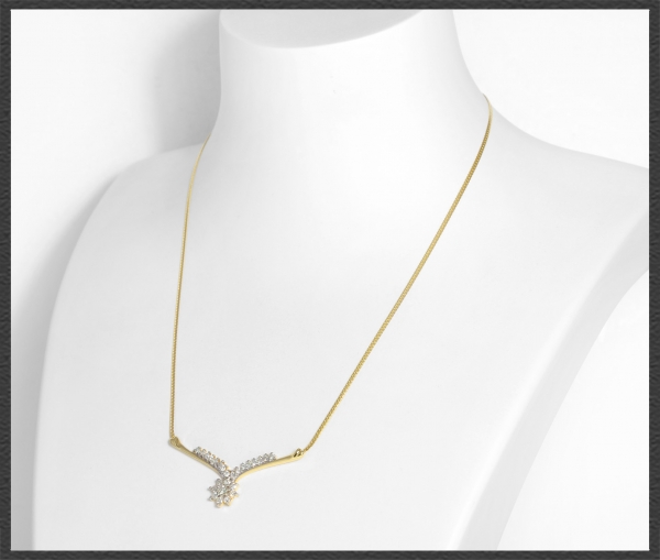 Ketten & Colliers mit Diamanten & Edelsteinen - Brillant-Gold